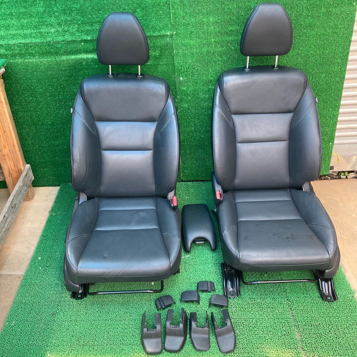 Yahoo!オークション - ホンダ ヴェゼルハイブリッドZ RU3 純正 シート...