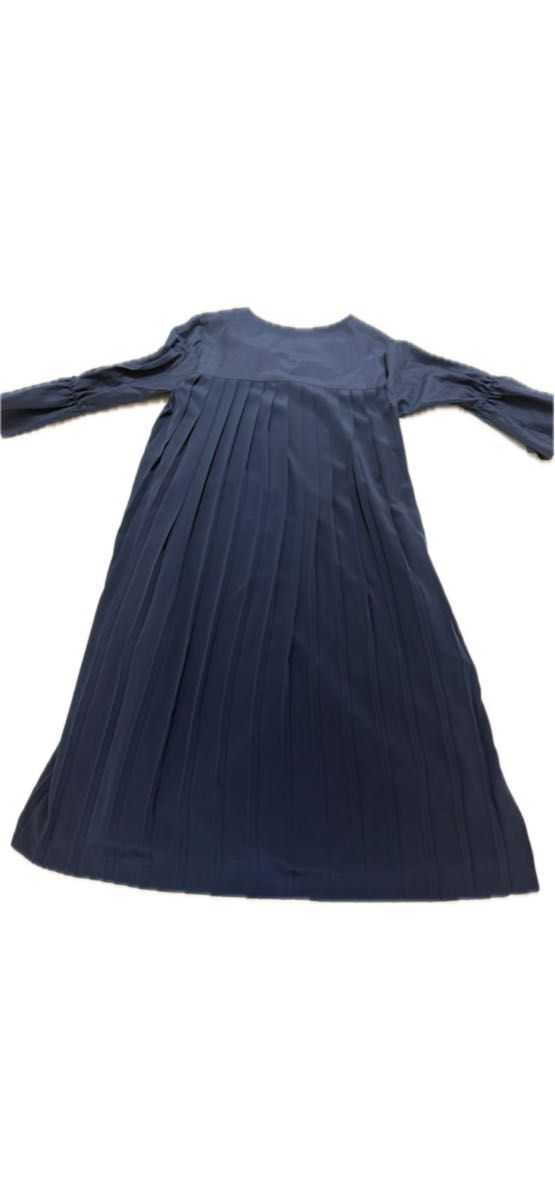 23区 ロングワンピース バックプリーツ VERYコラボ シルク 23区 ロングワンピース バックプリーツ VERYコラボ シルク