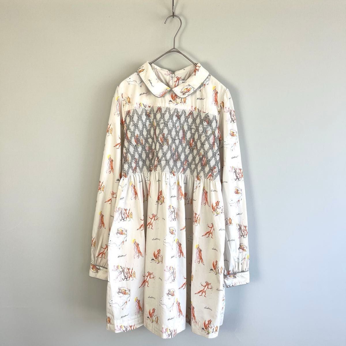 定価6万極美品】Maison Kitsune OLY MINI SMOCK DRESS 34 メゾン 定価6万極美品】Maison Kitsune OLY MINI SMOCK DRESS 34 メゾン
