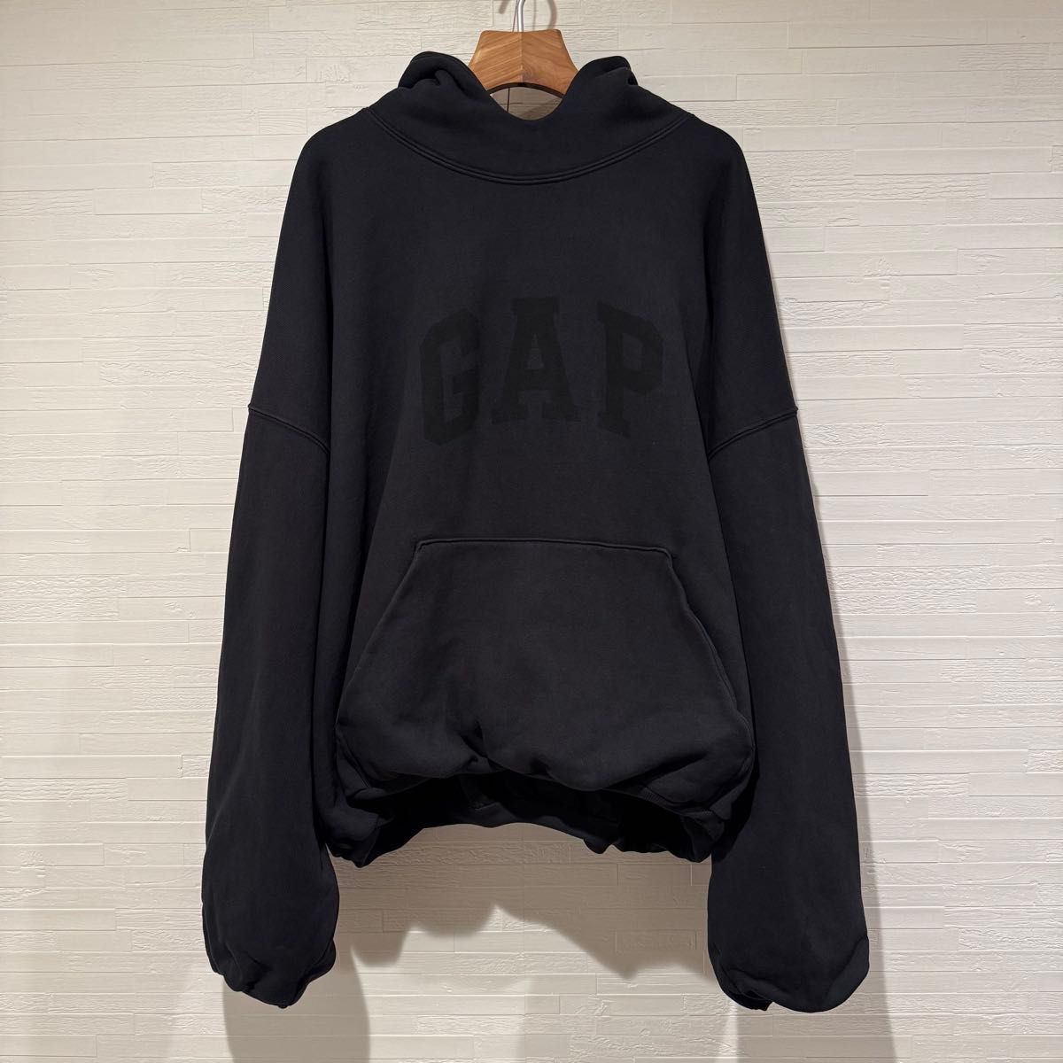 新品 YEEZY GAP BALENCIAGA イージー ギャップ エンジニアード 新品 YEEZY GAP BALENCIAGA イージー ギャップ エンジニアード