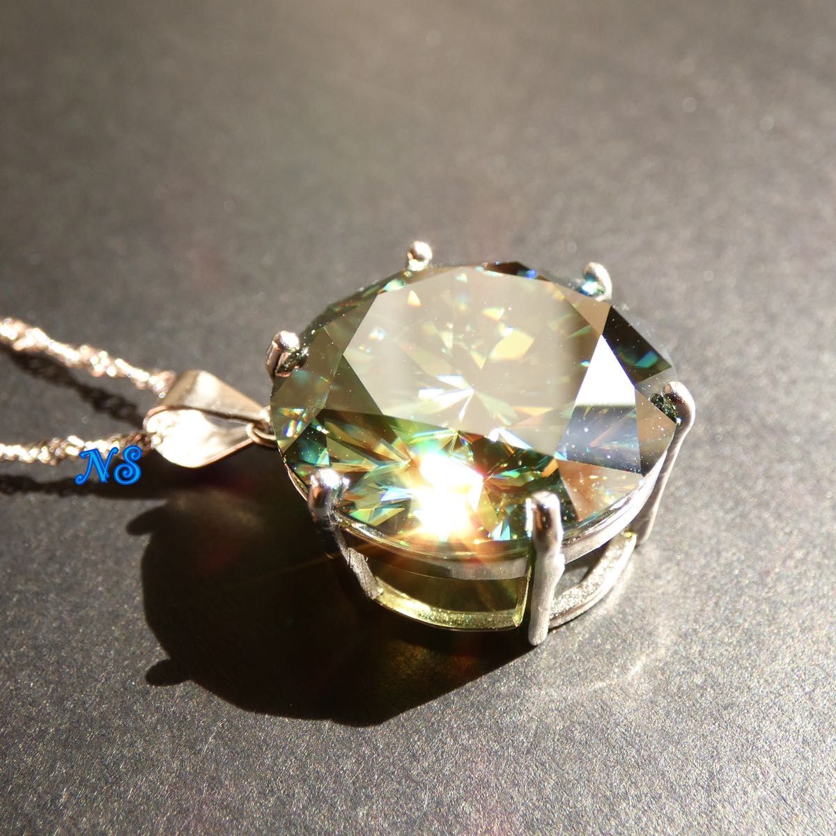 モアサナイト ネックレス 20カラット ct 18mm グリーン 緑 sv925 モアサナイト ネックレス 20カラット ct 18mm グリーン 緑 sv925