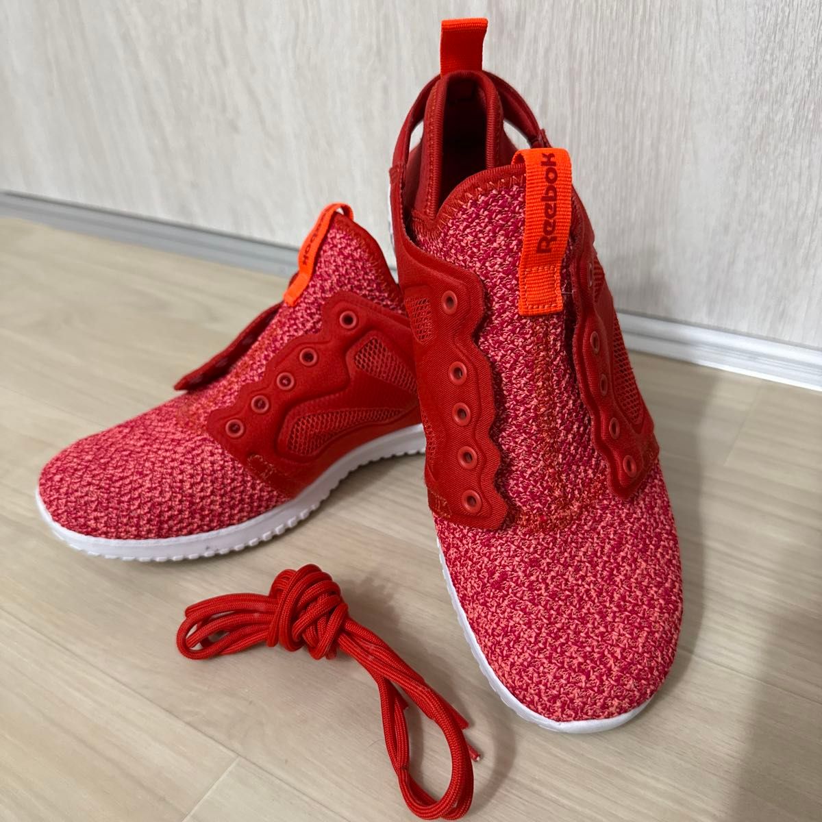美品』Reebok リーボック スニーカー 23 5|Yahoo!フリマ(旧 美品』Reebok リーボック スニーカー 23 5|Yahoo!フリマ(旧