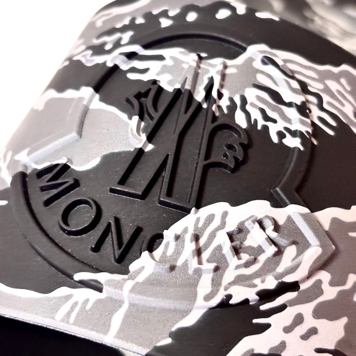 MONCLER】モンクレール・迷彩カモフラージュ・スライドサンダル MONCLER】モンクレール・迷彩カモフラージュ・スライドサンダル