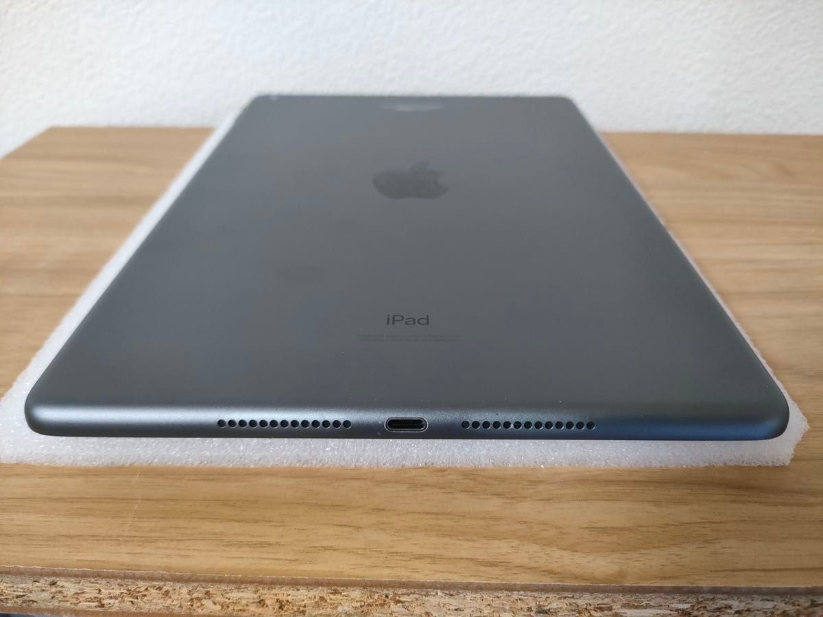 iPad 第8世代 Wi-Fiモデル 128GB スペースグレイ PYLD2J/A A2270 iPad 第8世代 Wi-Fiモデル 128GB スペースグレイ PYLD2J/A A2270