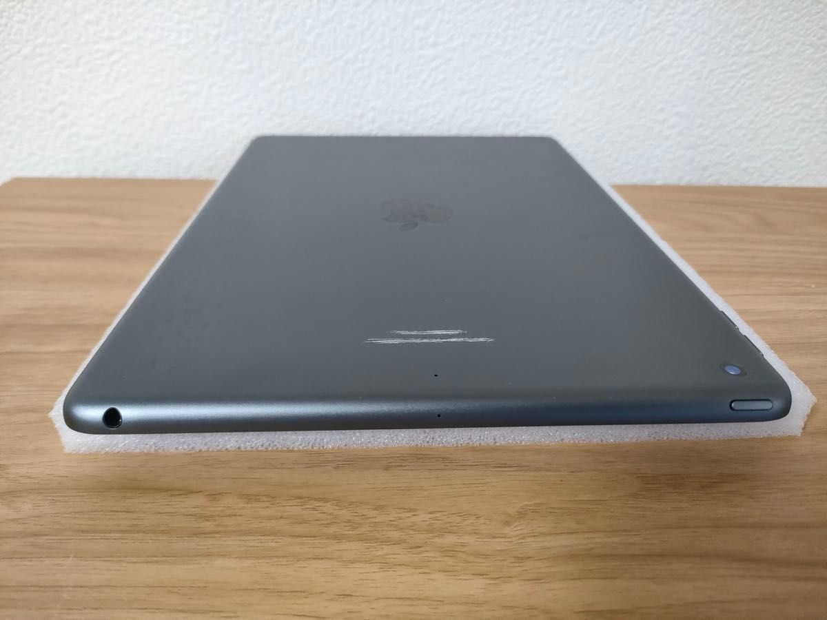 iPad 第8世代 Wi-Fiモデル 128GB スペースグレイ PYLD2J/A A2270 iPad 第8世代 Wi-Fiモデル 128GB スペースグレイ PYLD2J/A A2270