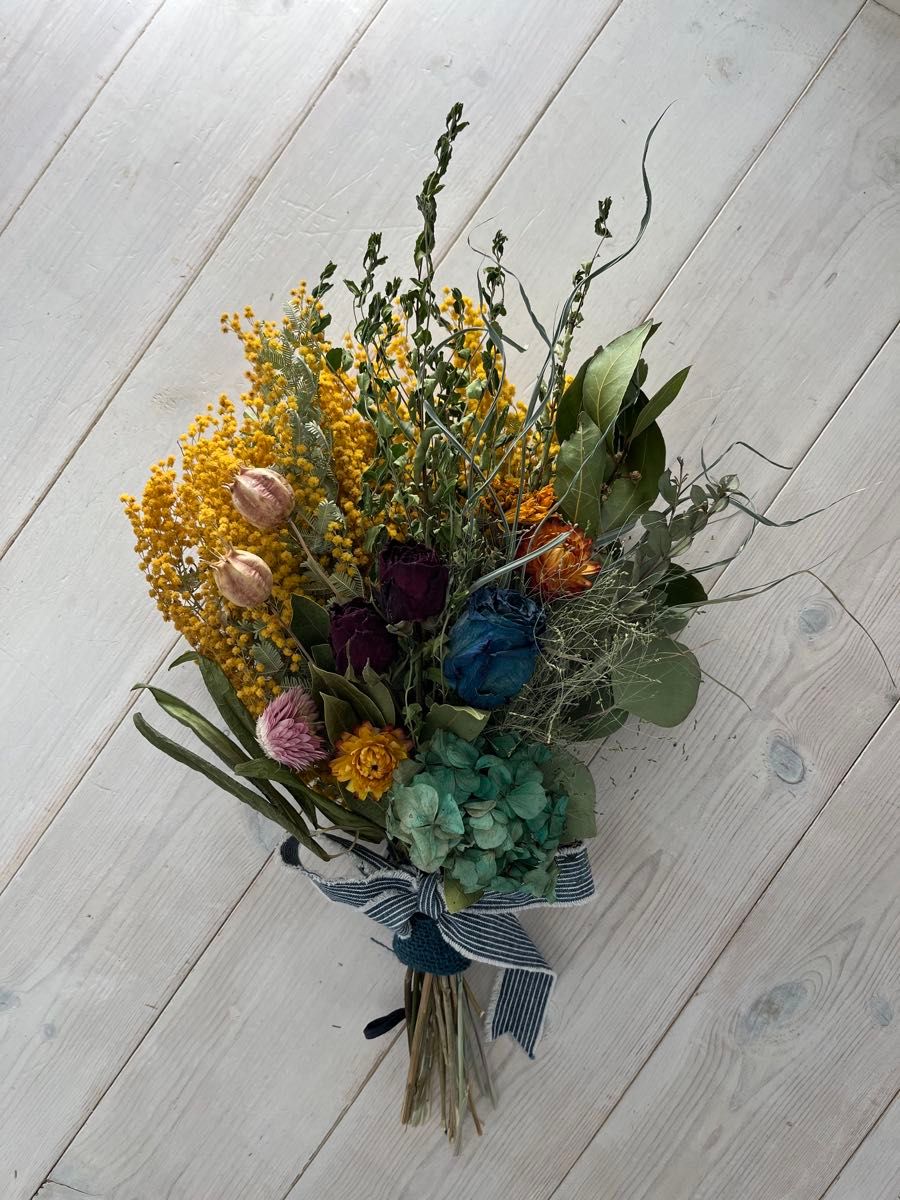 ドライフラワー スワッグ 薔薇とミモザのナチュラル系スワッグ ドライフラワー スワッグ 薔薇とミモザのナチュラル系スワッグ