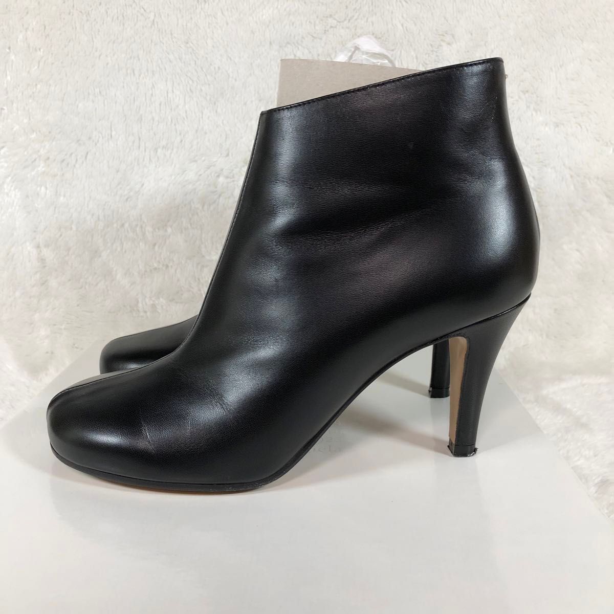 Maison Margiela メゾンマルジェラ ショートブーツ 黒 37 5 Maison Margiela メゾンマルジェラ ショートブーツ 黒 37 5