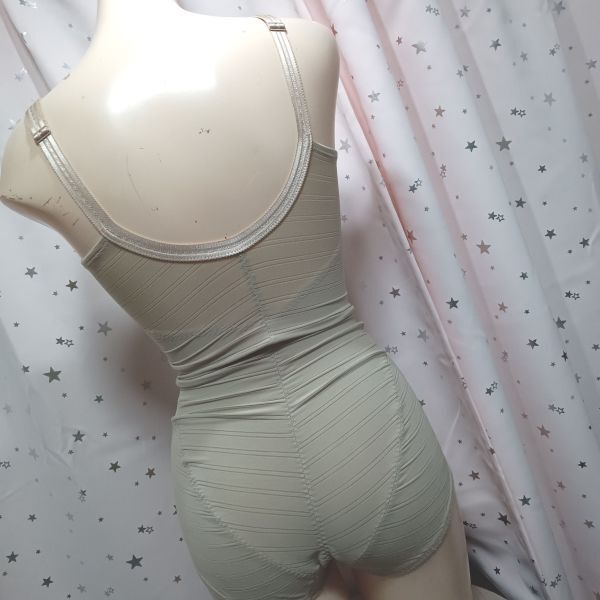 Yahoo!オークション - A109 Wacoal Wing ボディスーツ A75M