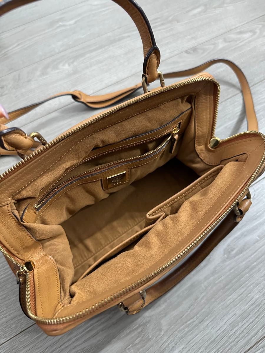 MCM ロゴプリント ハンドバッグ|Yahoo!フリマ(旧PayPayフリマ) MCM ロゴプリント ハンドバッグ|Yahoo!フリマ(旧PayPayフリマ)