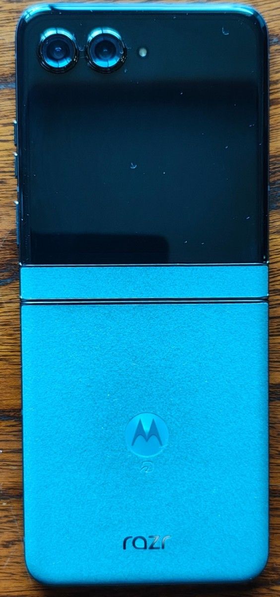 美品】motorola razr 50 12GB/521GB 国内版 SIMフリー コアラ 美品】motorola razr 50 12GB/521GB 国内版 SIMフリー コアラ
