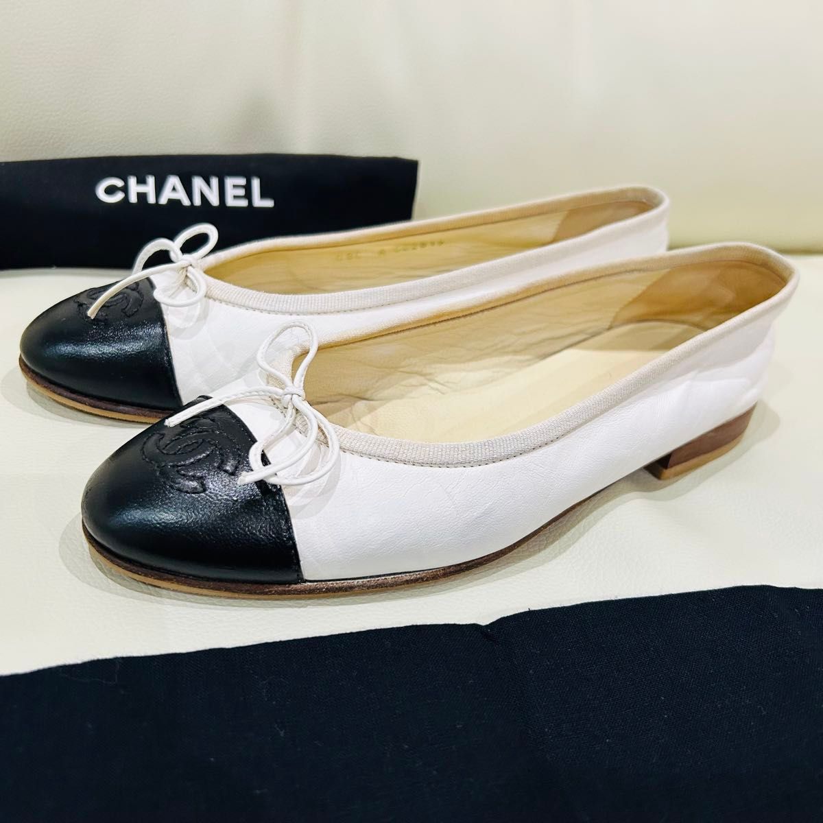 CHANEL バレエシューズ 白 36 5 バイカラー 23cm バレリーナ CHANEL バレエシューズ 白 36 5 バイカラー 23cm バレリーナ