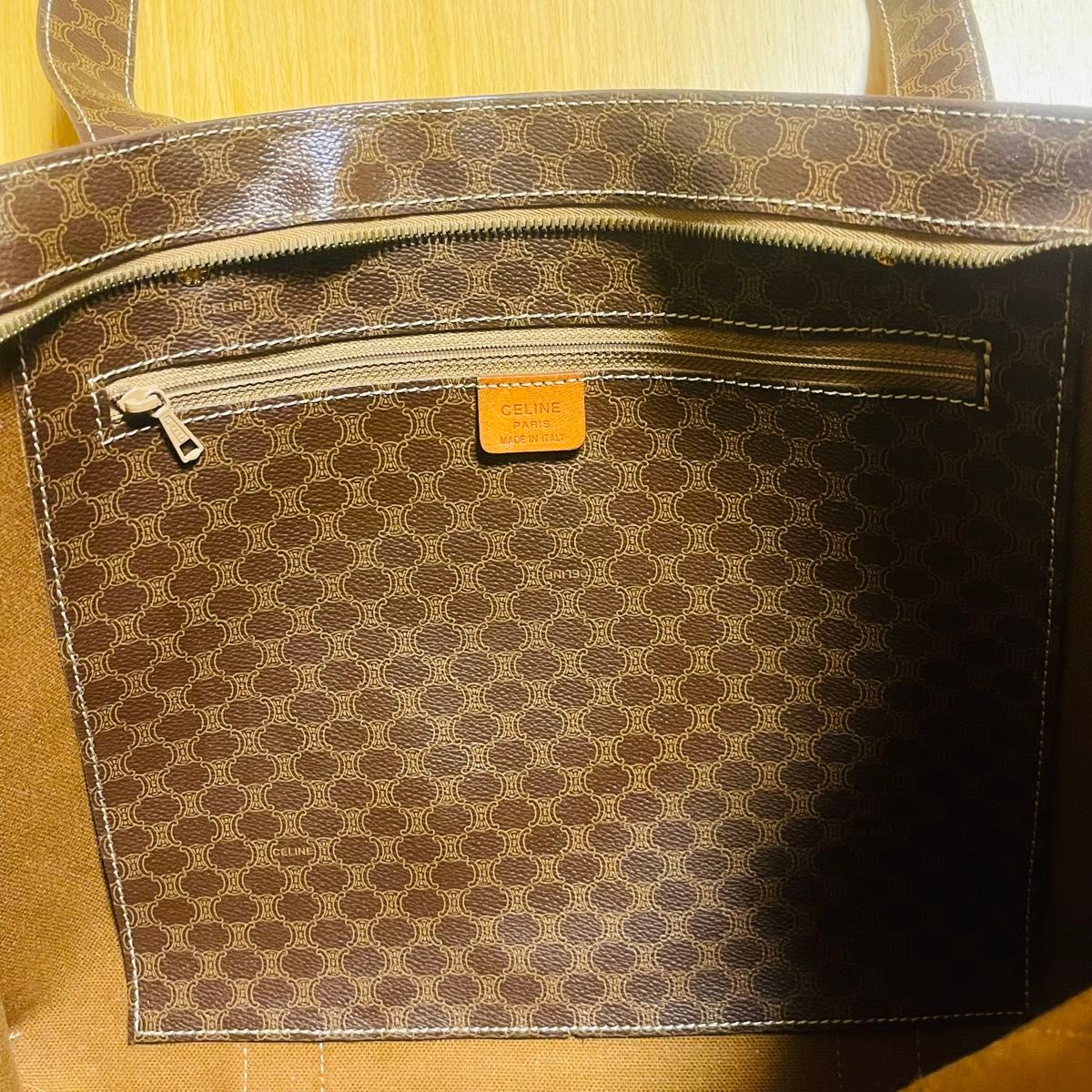 美品】CELINE セリーヌ マカダム柄 トートバッグ 肩掛け A4収納 美品】CELINE セリーヌ マカダム柄 トートバッグ 肩掛け A4収納