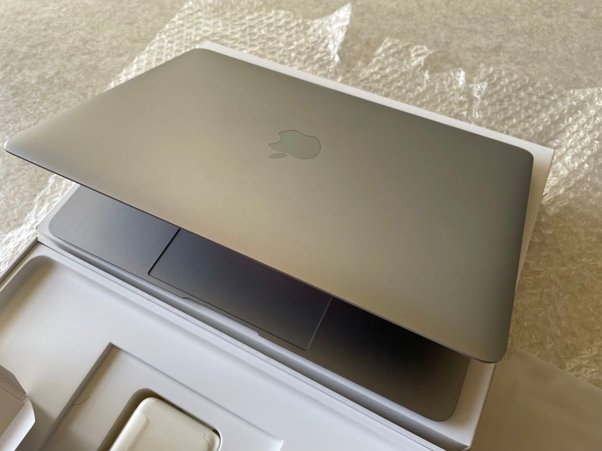 MacBook 12インチ m7 512GB 8GBメモリ 2016 スペースグレイ MacBook 12インチ m7 512GB 8GBメモリ 2016 スペースグレイ
