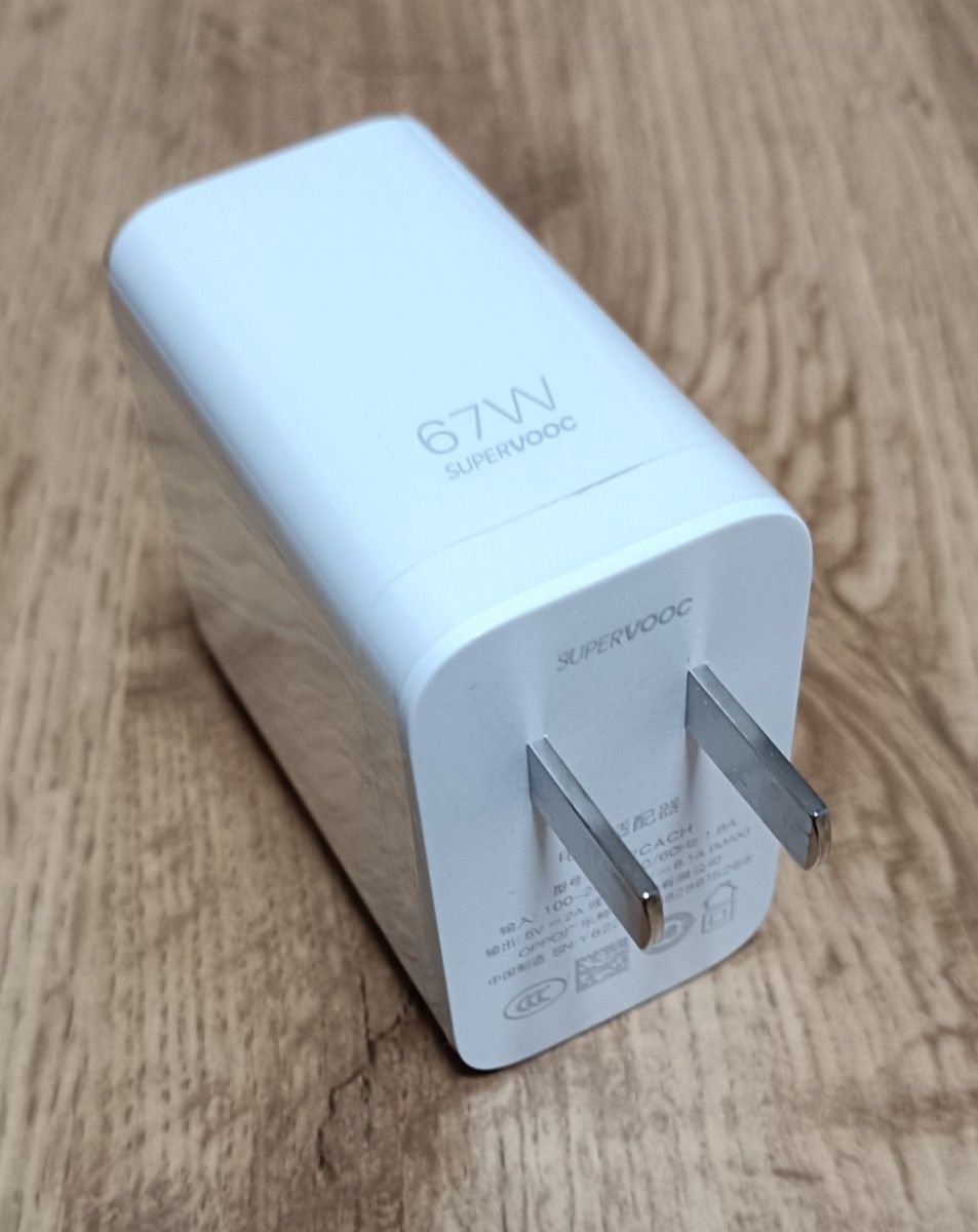 新品】OPPO対応 SUPERVOOC超高速充電器67W+6A対応ケーブル 新品】OPPO対応 SUPERVOOC超高速充電器67W+6A対応ケーブル