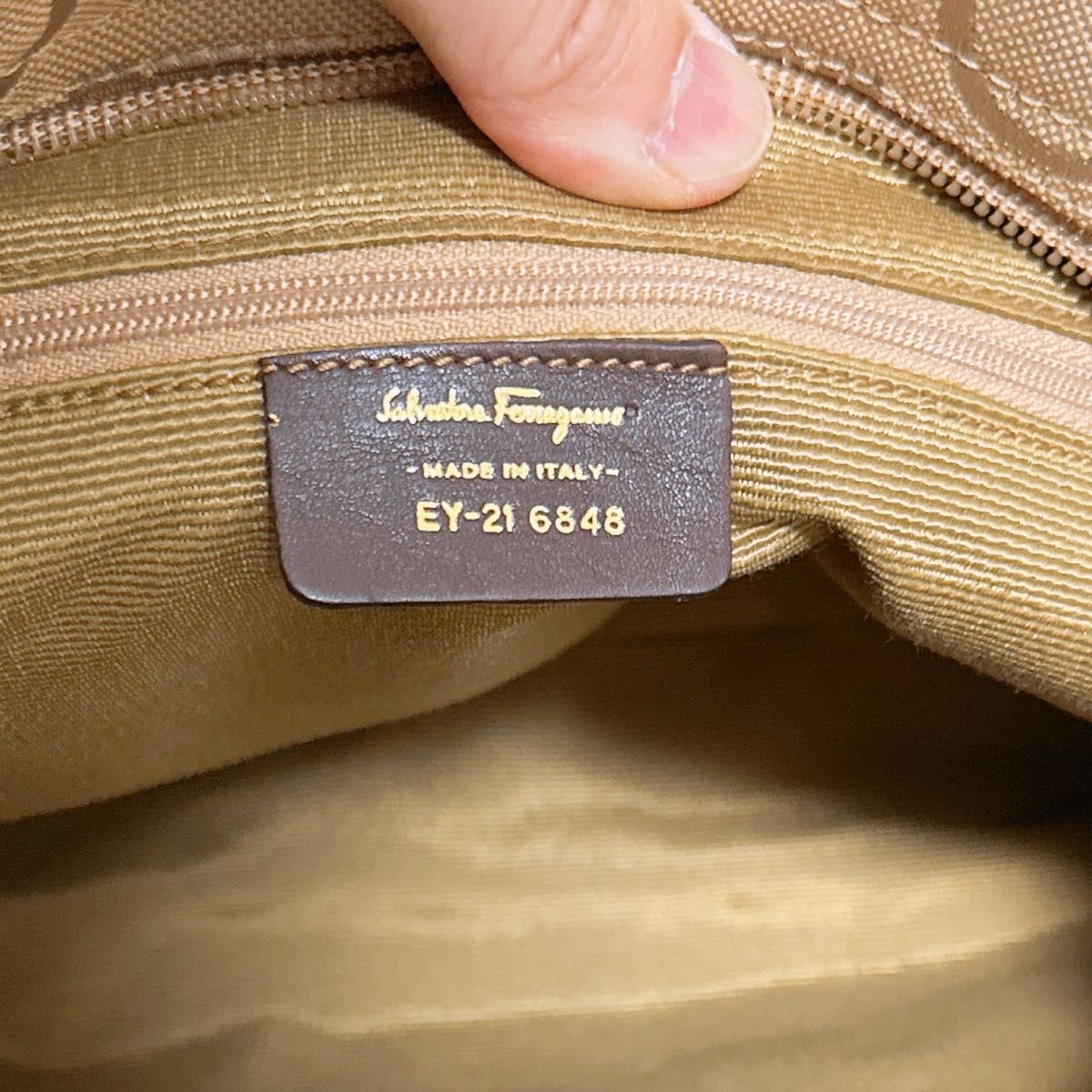 美品》Ferragamo(フェラガモ)トートバッグ|Yahoo!フリマ(旧 美品》Ferragamo(フェラガモ)トートバッグ|Yahoo!フリマ(旧