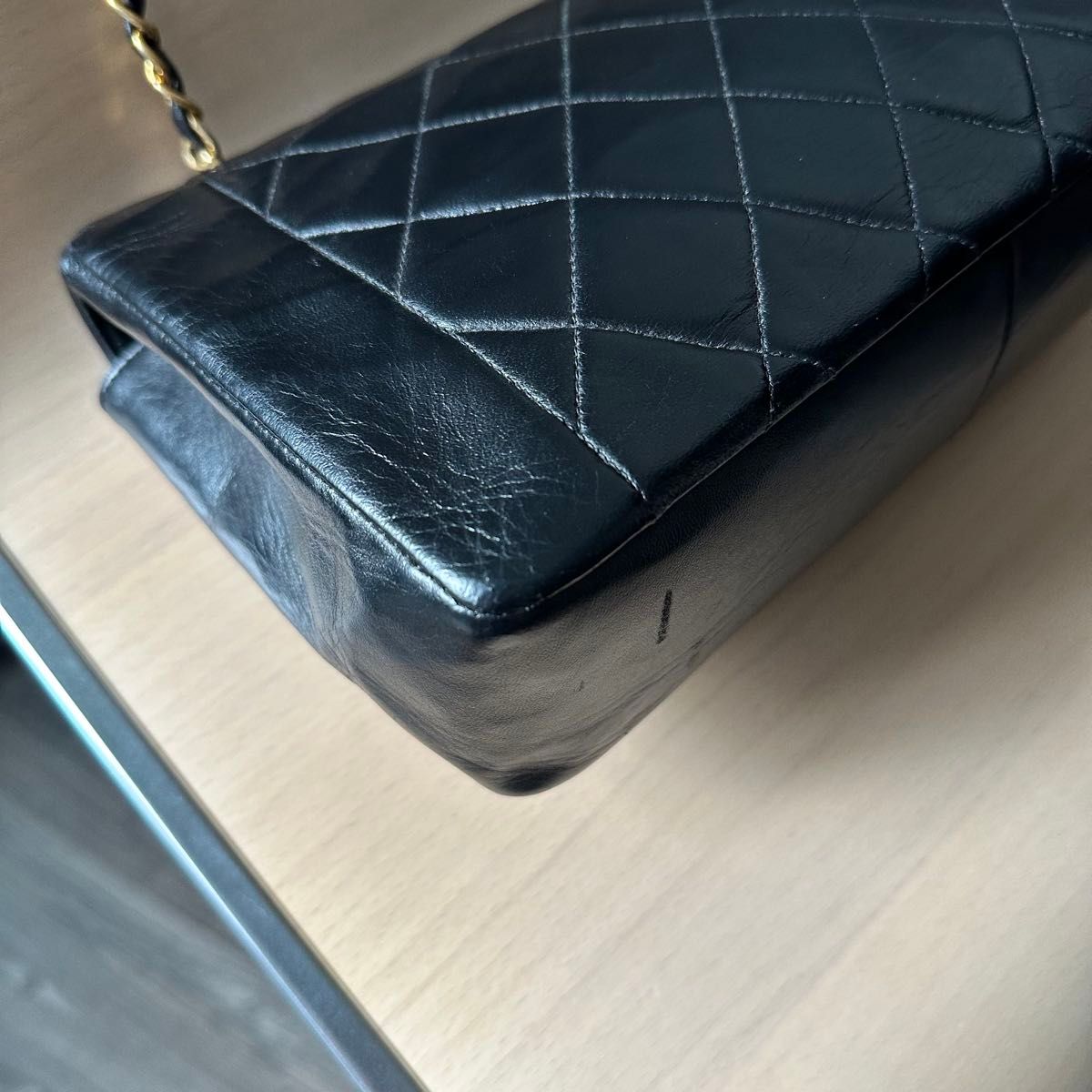 CHANEL ダイアナフラップ マトラッセ ラムスキン チェーン CHANEL ダイアナフラップ マトラッセ ラムスキン チェーン