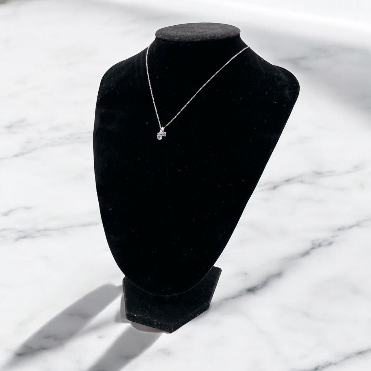美品 ヨンドシー プラチナ しずく ネックレス アクアマリン 希少 美品 ヨンドシー プラチナ しずく ネックレス アクアマリン 希少