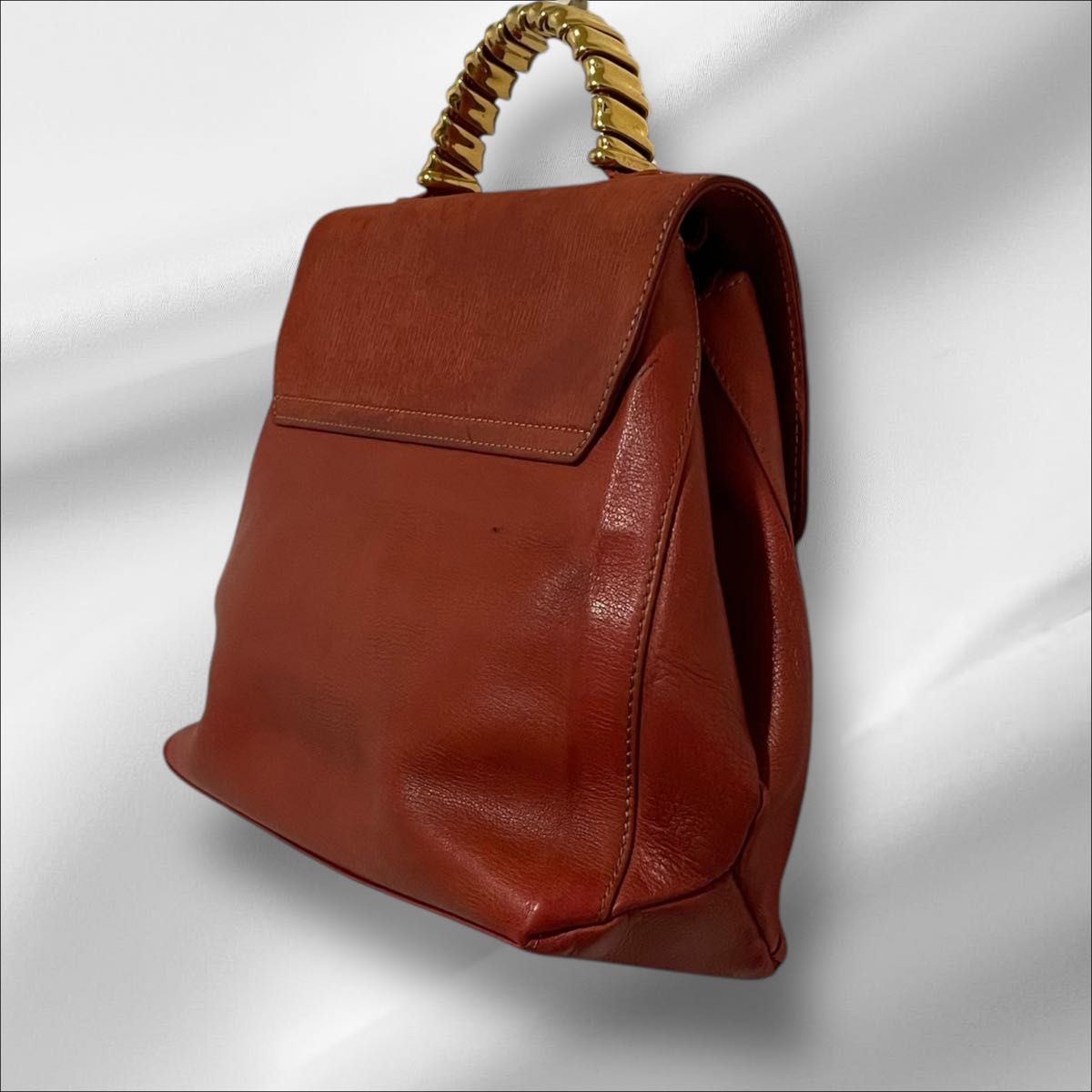 LOEWE ロエベ ベラスケス ツイスト ハンドバッグ ゴールド金具 LOEWE ロエベ ベラスケス ツイスト ハンドバッグ ゴールド金具