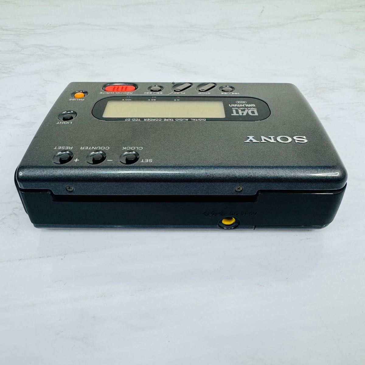 SONY ソニー TCD-D7 DATウォークマン ケース アダプター 説明書 SONY ソニー TCD-D7 DATウォークマン ケース アダプター 説明書