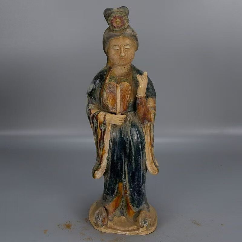 Yahoo!オークション - j46中国古玩 旧家収蔵 唐代 三彩 女性俑です 置...