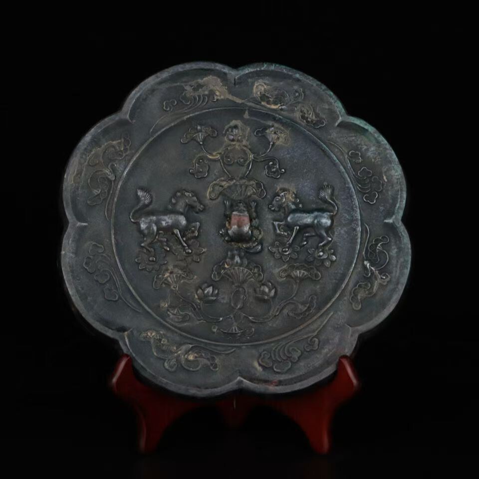 Yahoo!オークション - j302中国古玩 旧家収蔵 唐代 青銅 双馬鏡 重さ13...