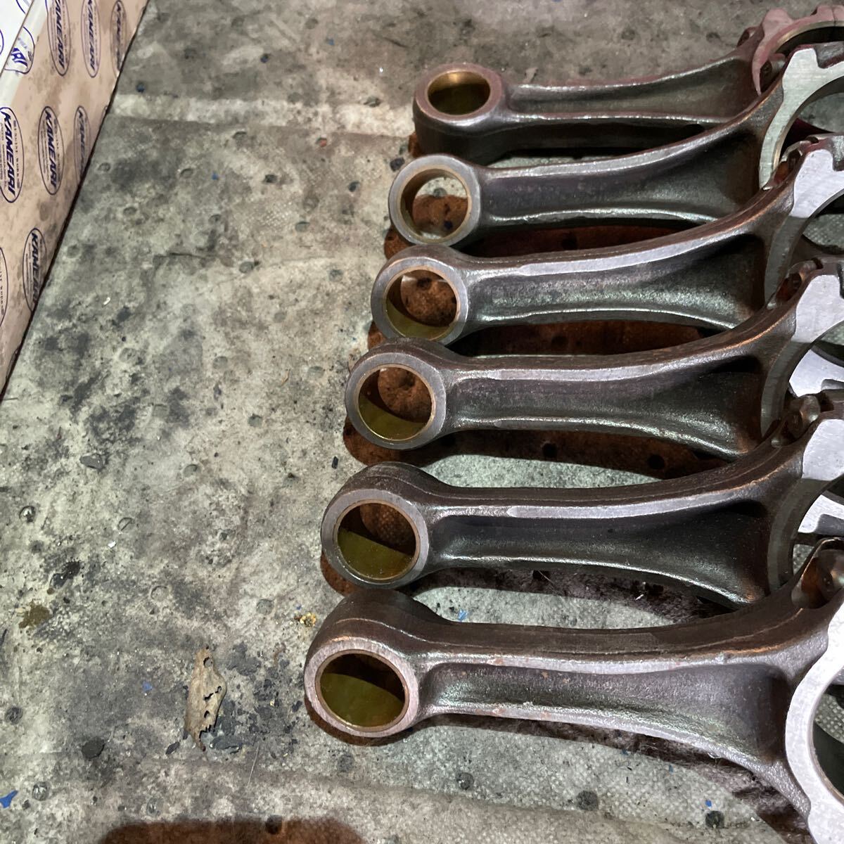 Yahoo!オークション - L型 コンロッド L28 L6 L4 旧車