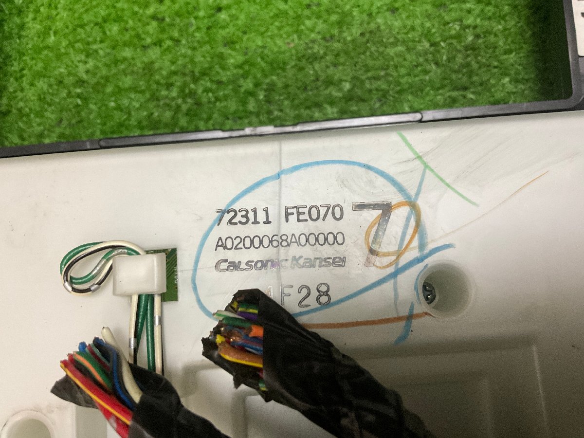 Yahoo!オークション - インプレッサ スポーツワゴン GG GG2 涙目 純正 ...