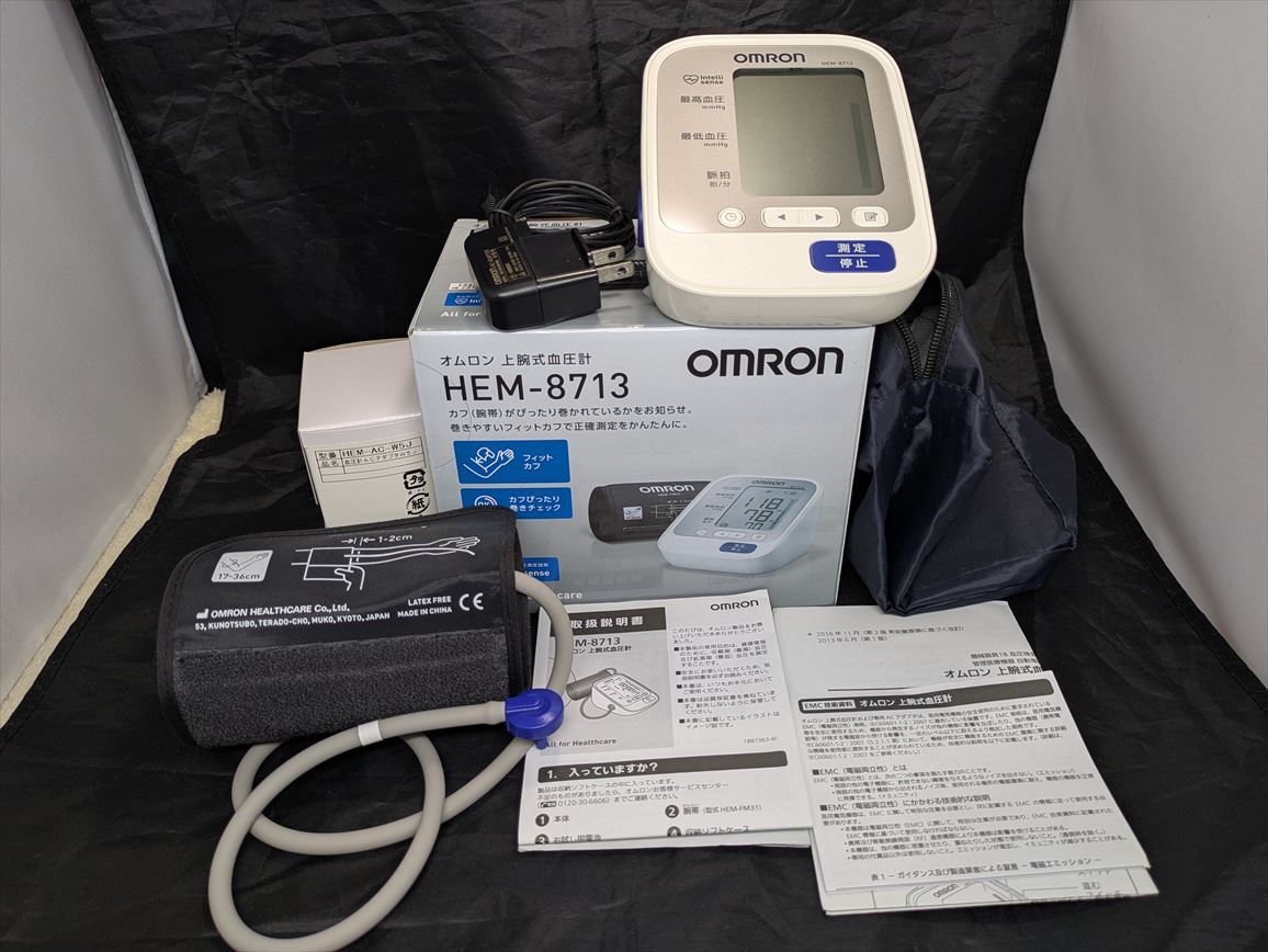 Yahoo!オークション - OMRON オムロン 上腕式血圧計 HEM-8713 別売AC...