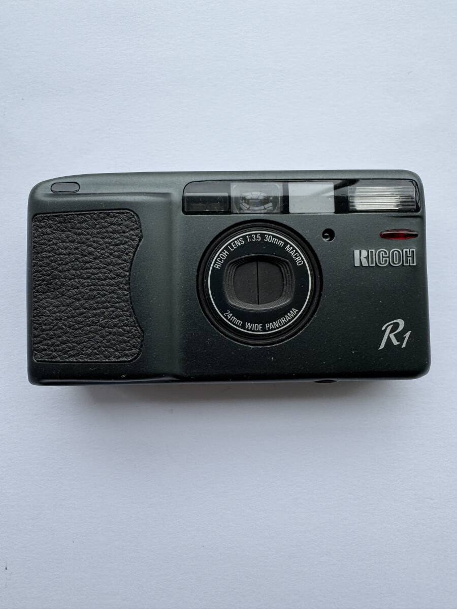 Yahoo!オークション - RICOH リコー R1 コンパクトフィルムカメラ