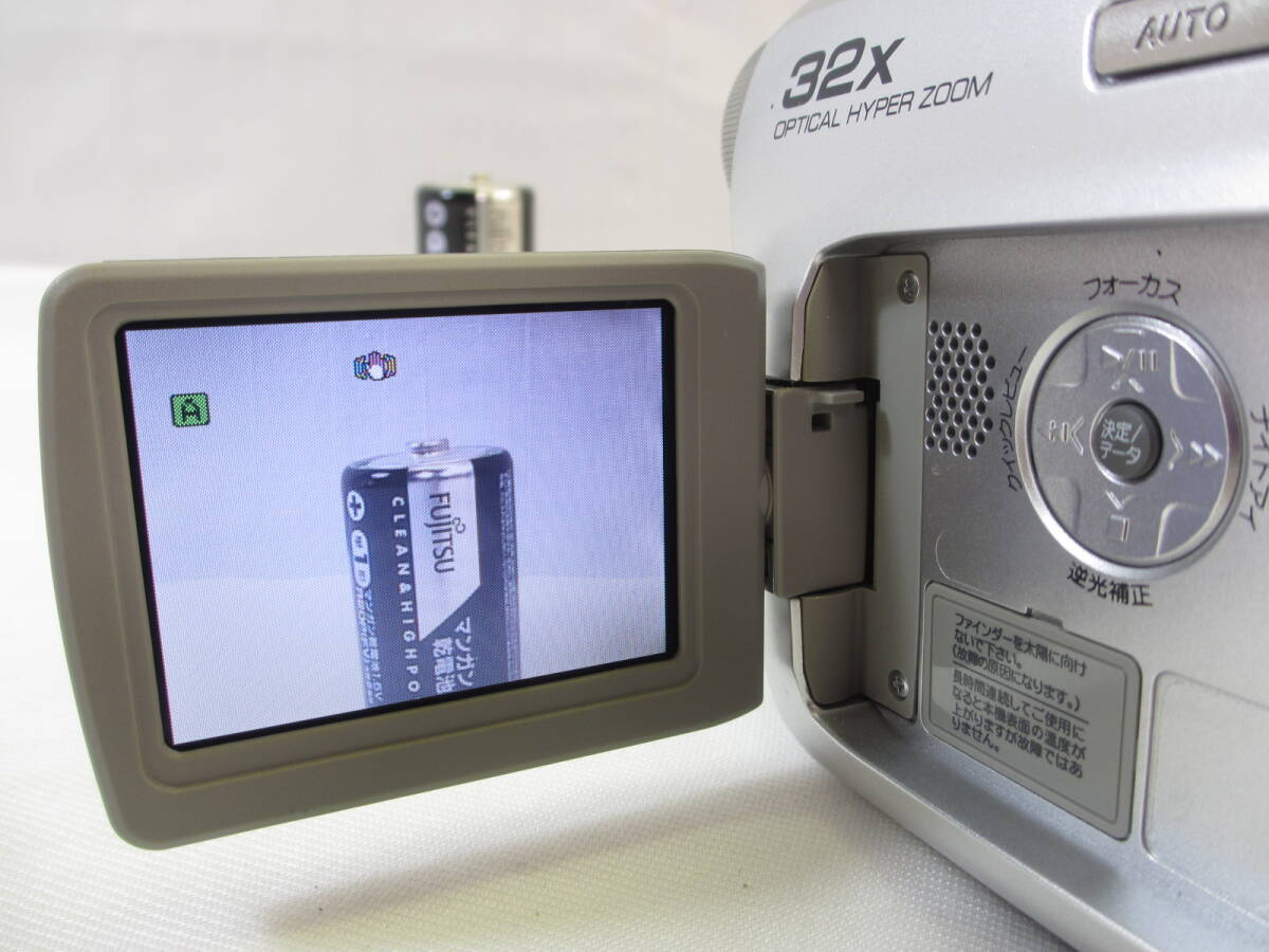 Yahoo!オークション - A58 VICTOR ビクター GR-D350 ビデオカメラ 電源...