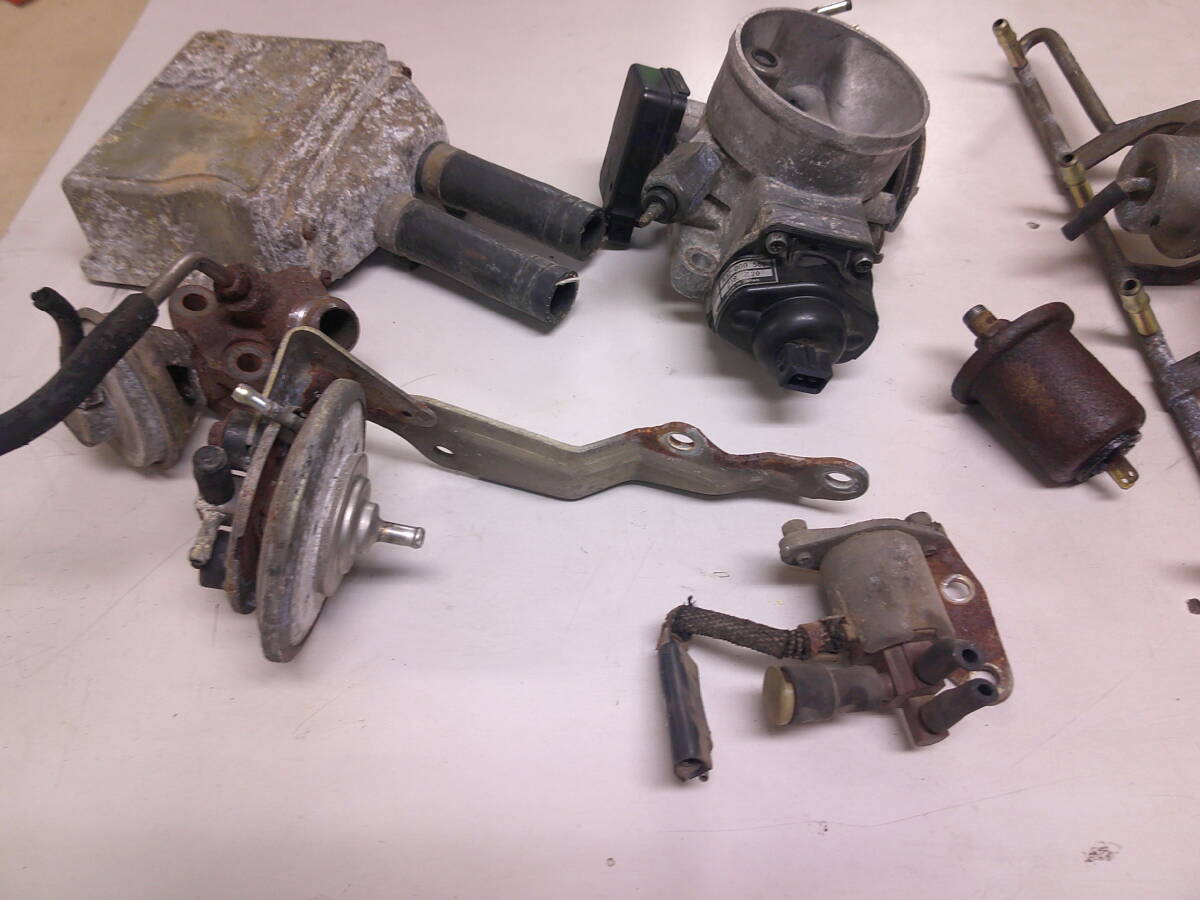 Yahoo!オークション - z18インジェクション部品 ジャンク 811 910ブル...