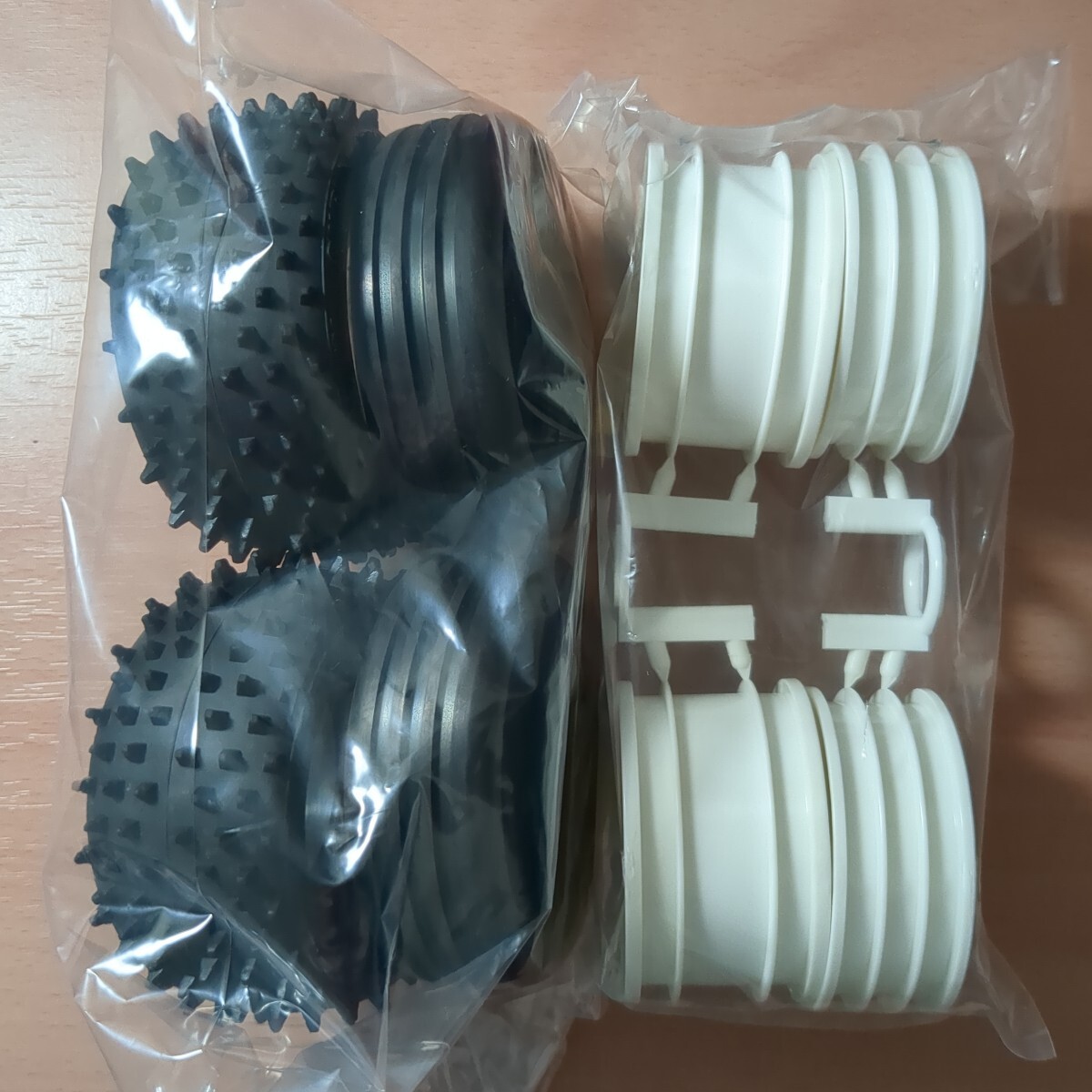 Yahoo!オークション - タミヤ ホイールタイヤ DT02 DT03 2WD バギー ラ...