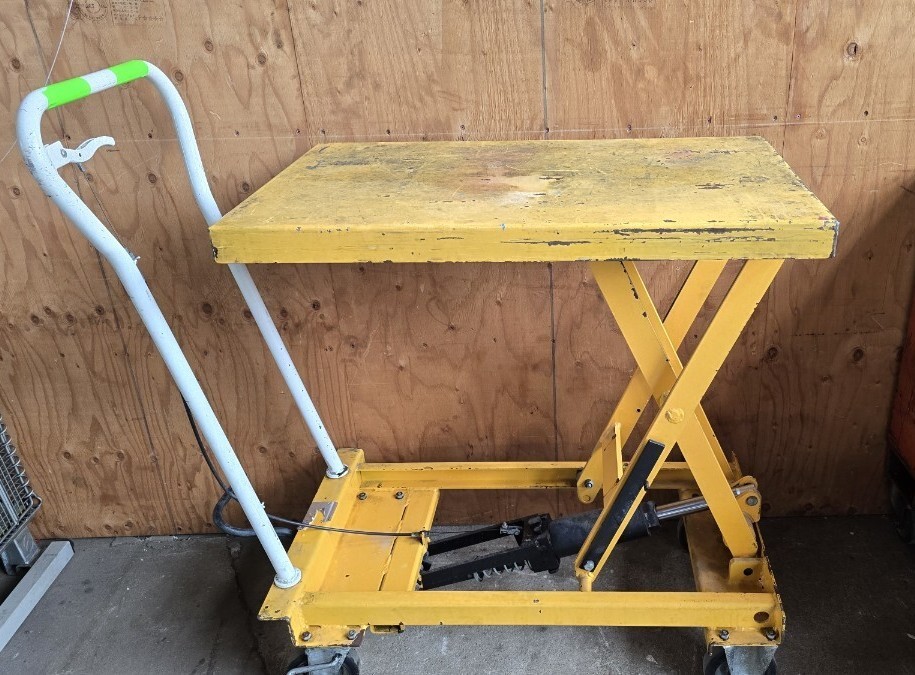 Yahoo!オークション - (ダイワハウス） テーブルリフト BS25 250kg ...