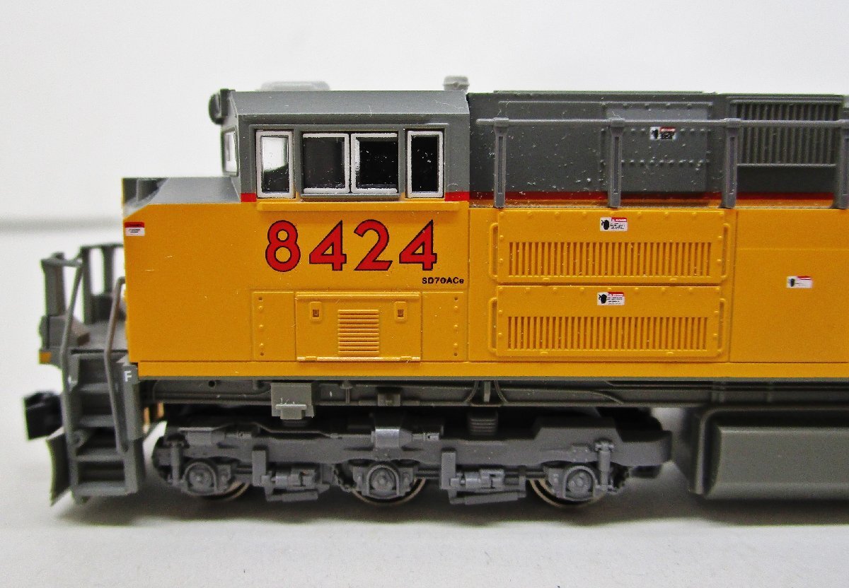 Yahoo!オークション - KATO 176-8401 EMD SD70ACe UP #8424【ジャンク...