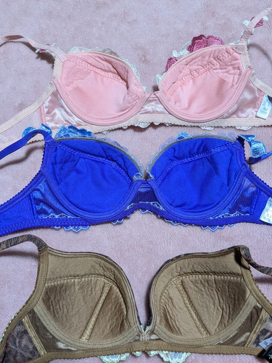 Yahoo!オークション - ワコール サルート ブラジャー C70 C75 補正下着