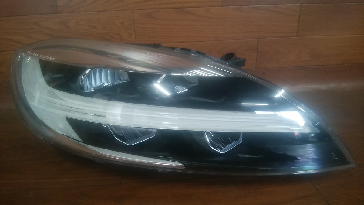 CORUM コルム アドミラルスカップ メンズ 99.430.24 V585U#199 ボルボV40 クロスカントリーD4 LDA-MD4204T 2018年 純正LED右ヘッドライト 点灯 ...