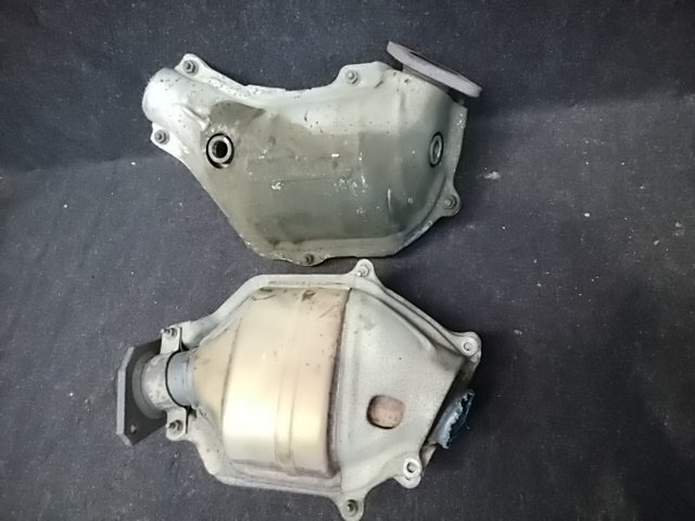 Yahoo!オークション - A#2504142 EJ15 EJ152 M4 触媒 ハニカム 素材用/...