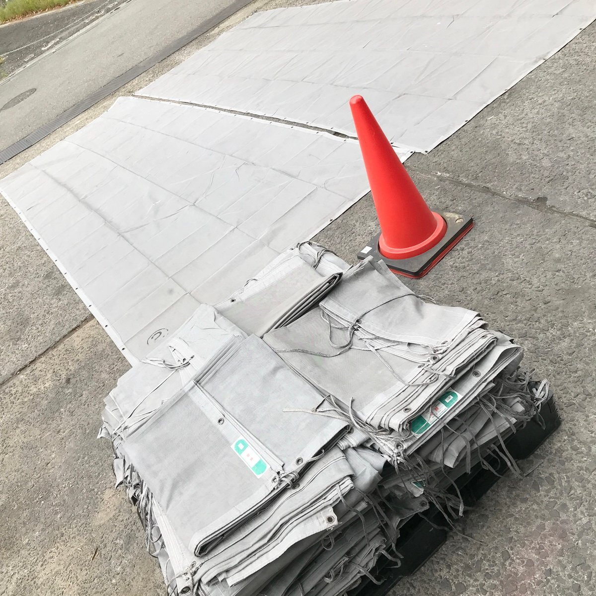 Yahoo!オークション - 扇蒼d977 計78枚セット 防炎メッシュシート グレ...