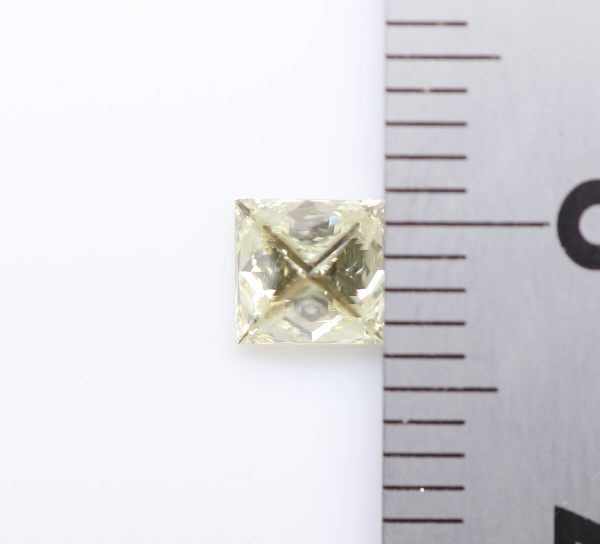 Yahoo!オークション - 【100円～】VS2 0.519ct 天然ダイヤ Very Lig...