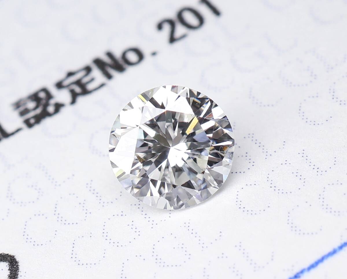 Yahoo!オークション - 【100円～】VVS2 0.365ct 天然ダイヤ Hカラー