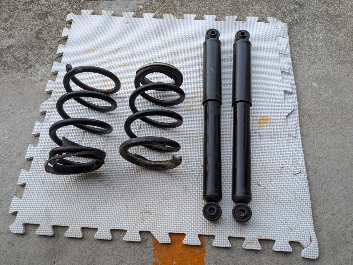 Yahoo!オークション - サンバー TT1 TT2 TV1 TV2 TW2 TW1 純正 サスペ...