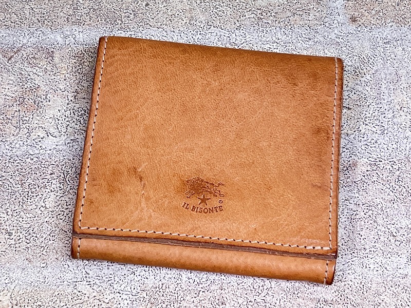 Yahoo!オークション - IL BISONTE/イル ビゾンテ レザーウォレット/二...