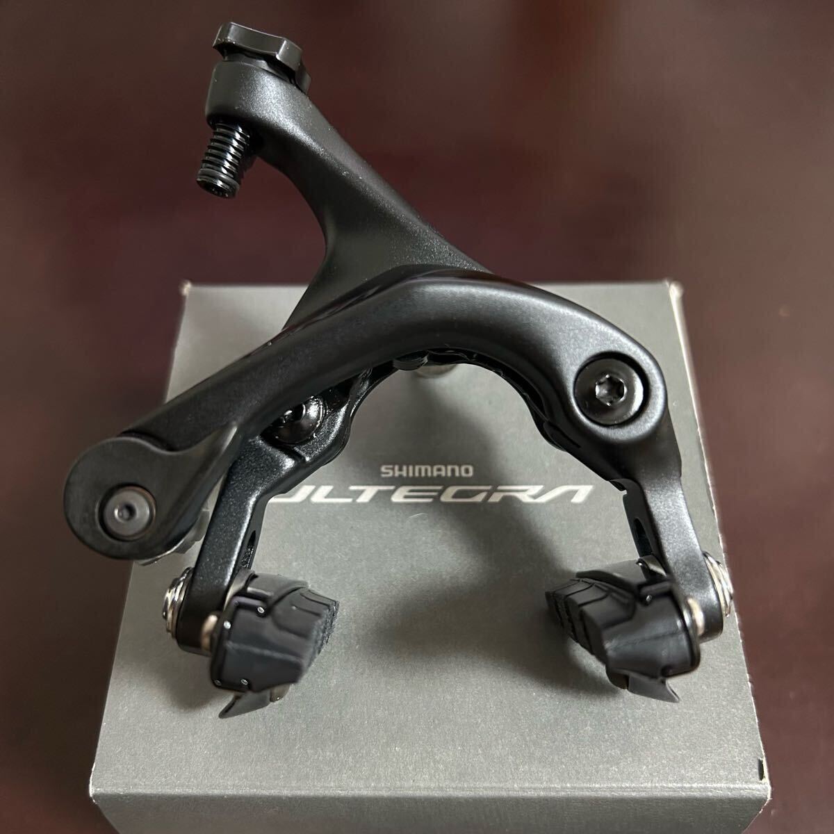 Yahoo!オークション - 【新品 未使用】SHIMANO BR-R8100 リアのみ R55C...