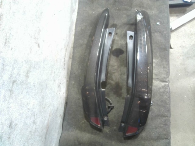 Yahoo!オークション - ストリーム DBA-RN8 右テールランプ NH700M