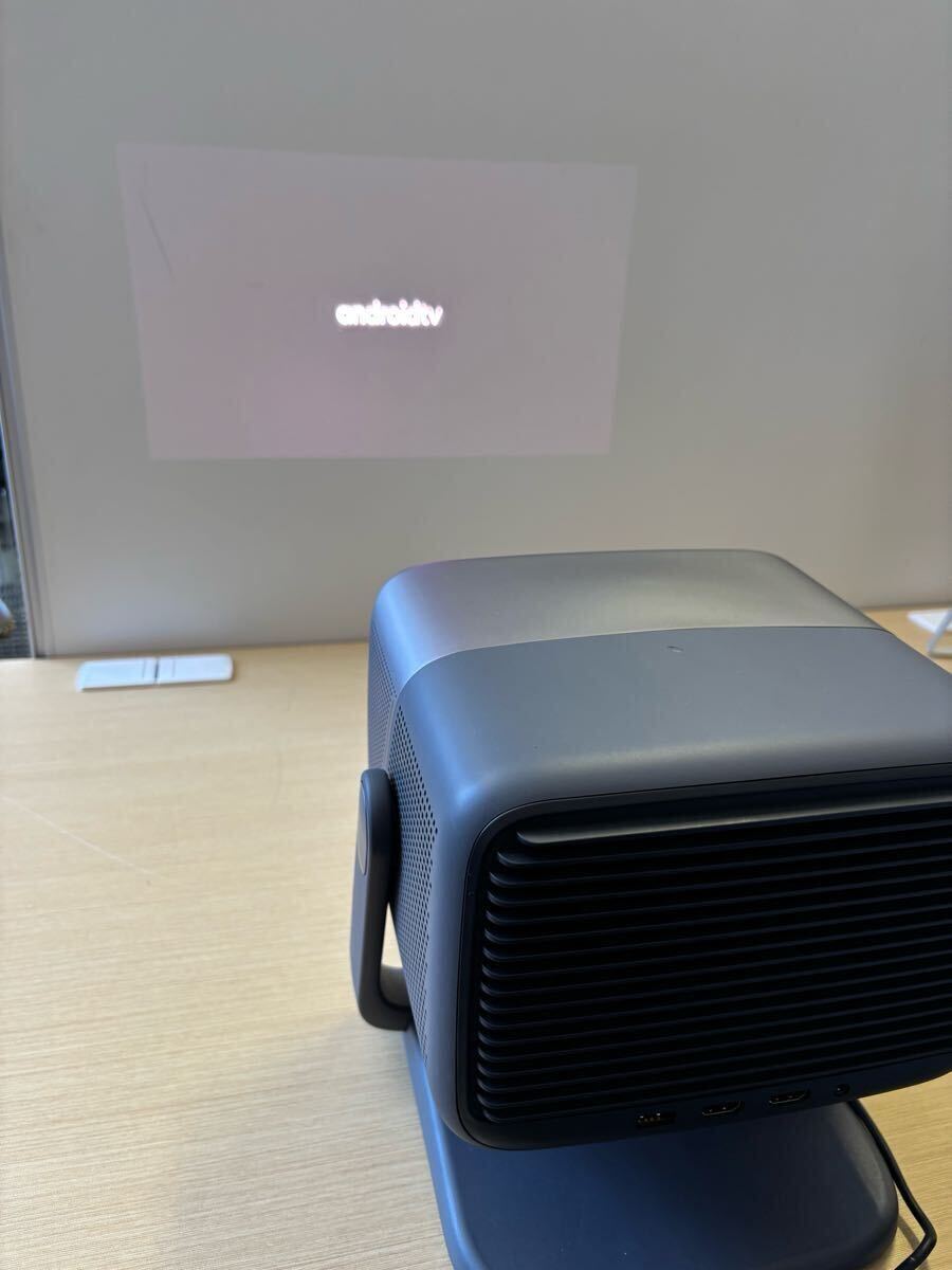 Yahoo!オークション - 信C447 動作品 美品 JMGO 3色レーザー フルHD プ...