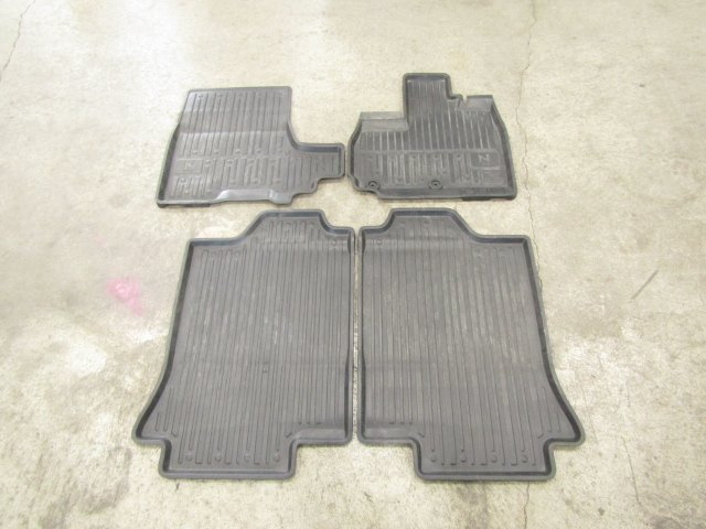 Yahoo!オークション - [01C+EE0] ホンダ N-BOX 純正 フロアマット 4分...