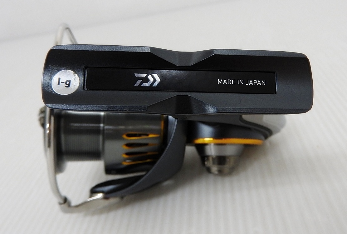 Yahoo!オークション - 【美品】ダイワ 23 エアリティ PC LT 3000 DAIWA...