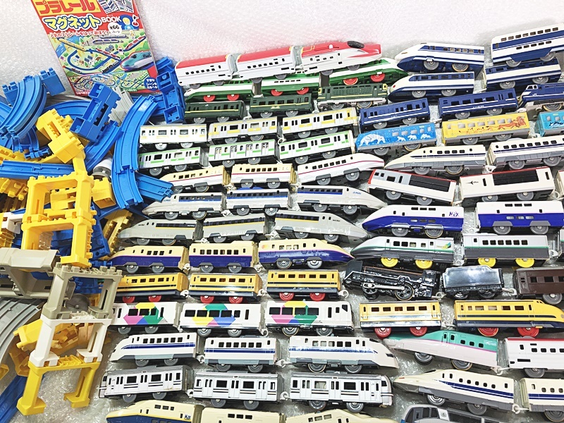 Yahoo!オークション - バラ プラレール 9.38kg 車両多数 他レール等 セ...