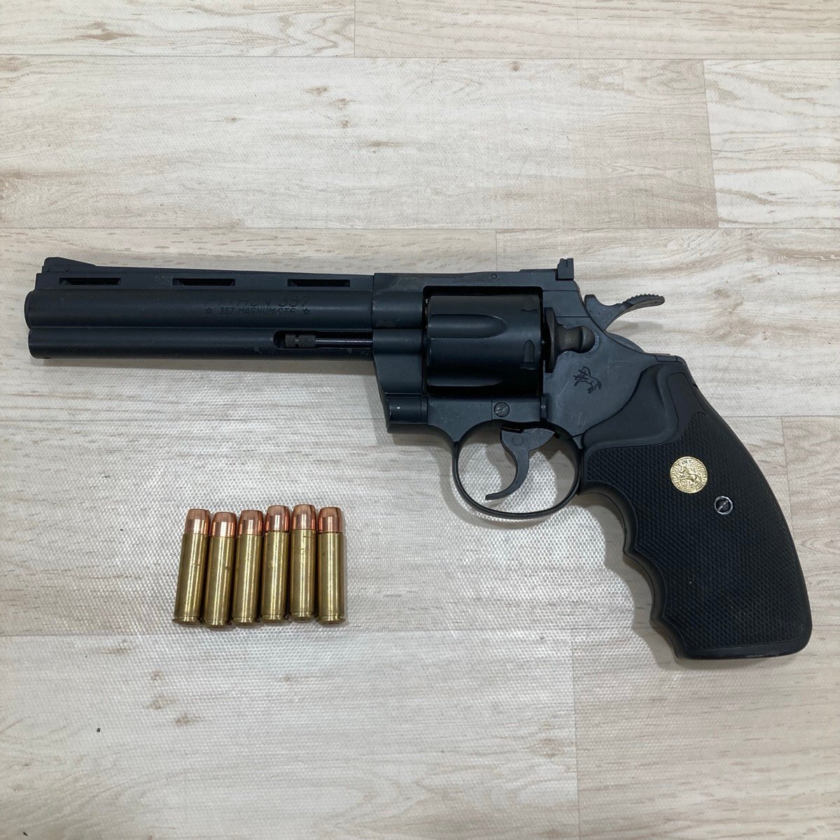 Yahoo!オークション - ジャンク品 COLT PYTHON 357 MAGNUM CTG コルト ...