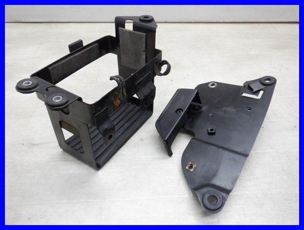 Yahoo!オークション - S658 GSX1100Sカタナ GU76A バッテリーケース ...